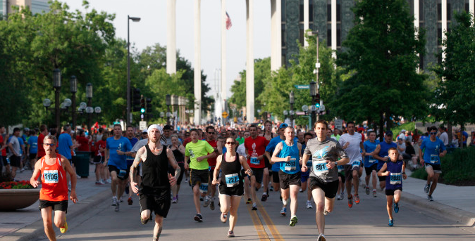 Mile Runs Gain Popularity in Road Racing : News : Bring Back the Mile
