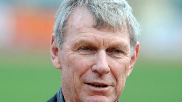 Sir Peter Snell honored by US Sports Academy with Distinguished Service ...